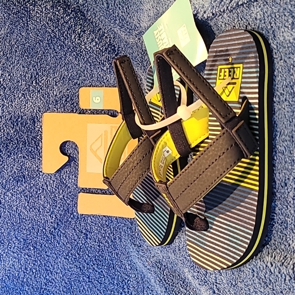 Reef | Shoes | New With Tags Reef Little Uni Kids Size 6 Sandles | Poshmark